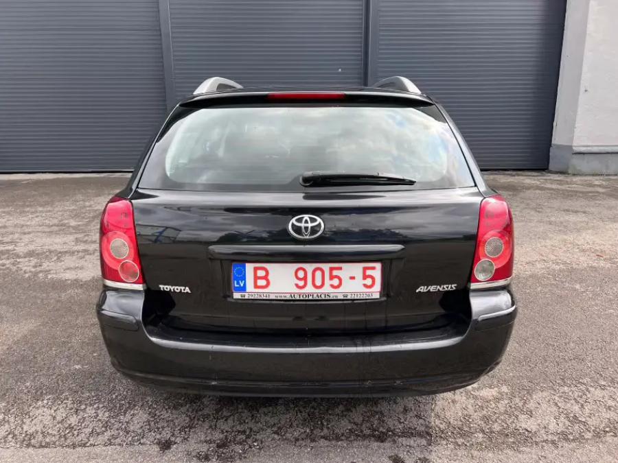 Black Toyota Avensis 2007 in Riga, with an engine capacity of 2.00 L and mileage of 244 thousand km for 3850 €, photo 6 on AUTOMOTO.COM.LV