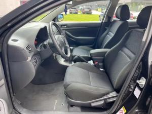 Black Toyota Avensis 2007 in Riga, with an engine capacity of 2.00 L and mileage of 244 thousand km for 3850 €, photo 9 on AUTOMOTO.COM.LV