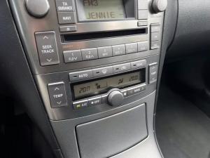 Black Toyota Avensis 2007 in Riga, with an engine capacity of 2.00 L and mileage of 244 thousand km for 3850 €, photo 16 on AUTOMOTO.COM.LV