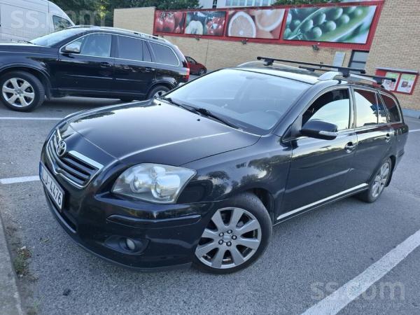 Черный Тойота Авенсис 2007 в Рига, объемом двигателя 2.00 л и пробегом 345 тыс. км за 1800 €, фото 2 на AUTOMOTO.COM.LV