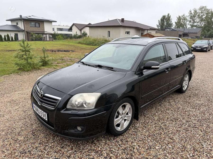 Черный Тойота Авенсис 2007 в Вильнюс, объемом двигателя 2.00 л и пробегом 412 тыс. км за 2200 €, фото 1 на AUTOMOTO.COM.LV