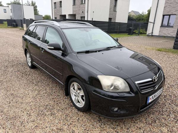 Melns Toyota Avensis 2007 Viļņa, ar dzinēja tilpumu 2.00 L un nobraukumu 412 tūkst. km par 2200 €, foto 2 vietnē AUTOMOTO.COM.LV