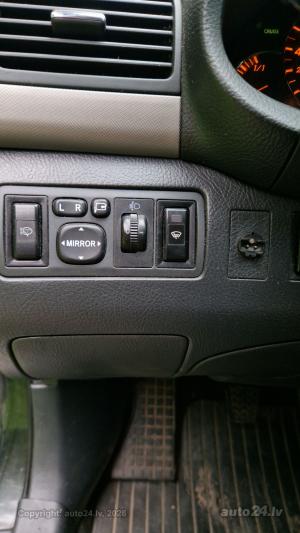 Melns Toyota Avensis 2007 Karksi-Nuia, ar dzinēja tilpumu 2.00 L un nobraukumu 336 tūkst. km par 3000 €, foto 10 vietnē AUTOMOTO.COM.LV