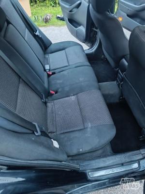 Black Toyota Avensis 2007 in Kaisiadorys, with an engine capacity of 2.00 L and mileage of 390 thousand km for 1400 €, photo 7 on AUTOMOTO.COM.LV
