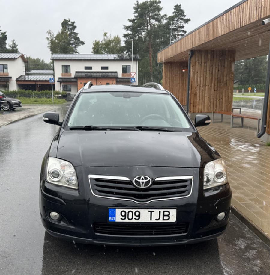 Melns Toyota Avensis 2007 Tallina, ar dzinēja tilpumu 2.00 L un nobraukumu 551 tūkst. km par 1000 €, foto 3 vietnē AUTOMOTO.COM.LV