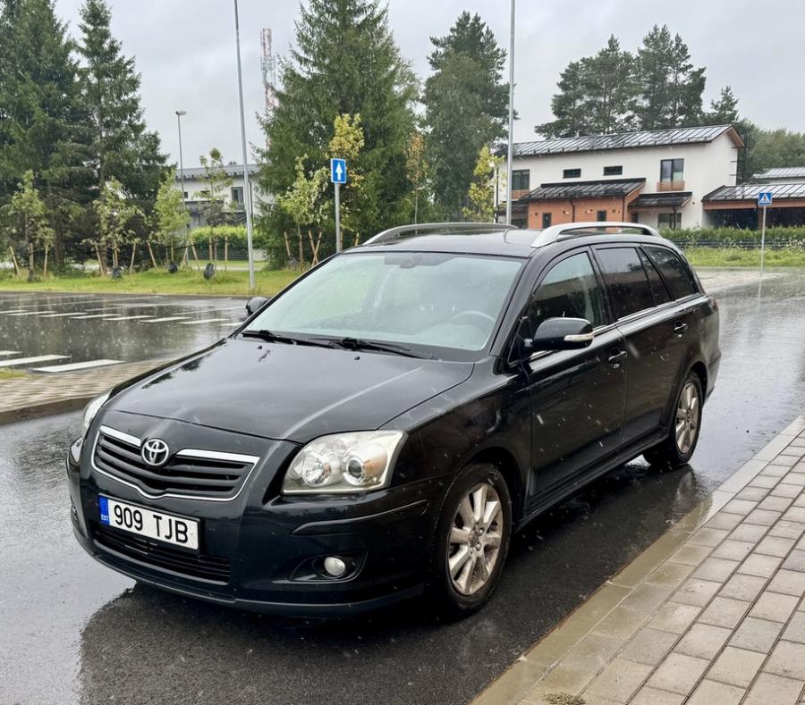 Melns Toyota Avensis 2007 Tallina, ar dzinēja tilpumu 2.00 L un nobraukumu 551 tūkst. km par 1000 €, foto 10 vietnē AUTOMOTO.COM.LV