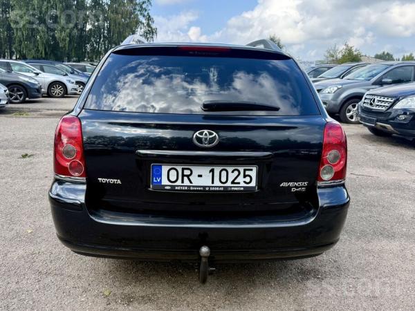 Black Toyota Avensis 2007 in Riga, with an engine capacity of 2.20 L and mileage of 0 thousand km for 2490 €, photo 5 on AUTOMOTO.COM.LV