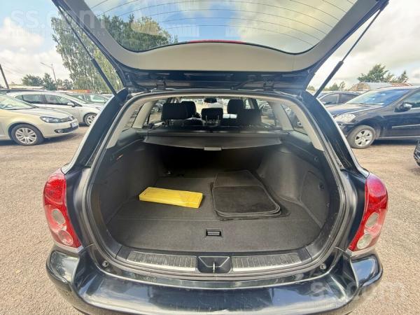 Black Toyota Avensis 2007 in Riga, with an engine capacity of 2.20 L and mileage of 0 thousand km for 2490 €, photo 7 on AUTOMOTO.COM.LV