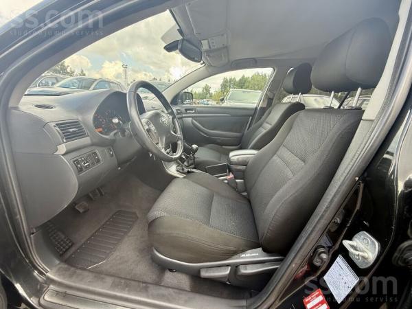 Black Toyota Avensis 2007 in Riga, with an engine capacity of 2.20 L and mileage of 0 thousand km for 2490 €, photo 9 on AUTOMOTO.COM.LV