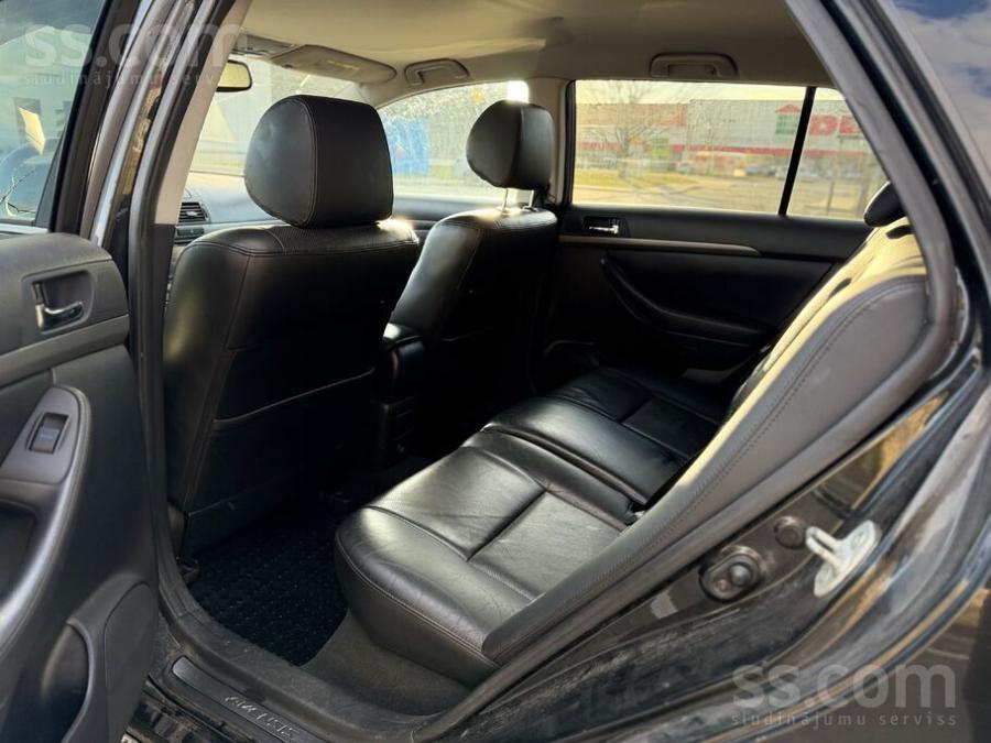 Черный Тойота Авенсис 2007 в Рига, объемом двигателя 2.20 л и пробегом 355 тыс. км за 1800 €, фото 9 на AUTOMOTO.COM.LV