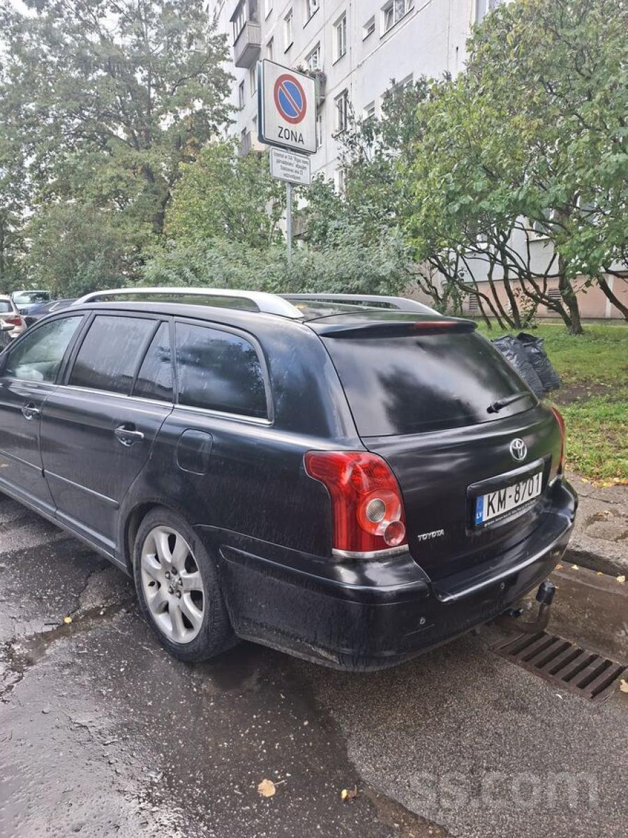 Melns Toyota Avensis 2007 Rīga, ar dzinēja tilpumu 2.40 L un nobraukumu 277 tūkst. km par 950 €, foto 5 vietnē AUTOMOTO.COM.LV