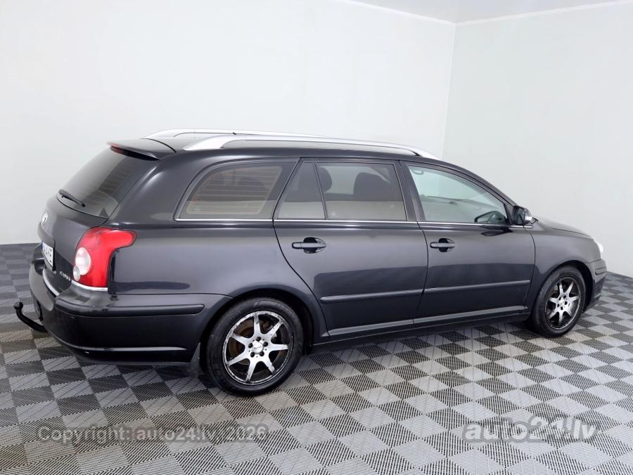 Черный Тойота Авенсис 2007 в Таллин, объемом двигателя 1.80 л и пробегом 359 тыс. км за 1499 €, фото 4 на AUTOMOTO.COM.LV