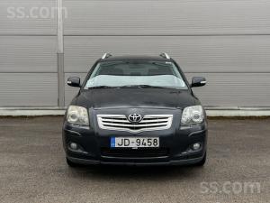 Black Toyota Avensis 2008 in Riga, with an engine capacity of 2.20 L and mileage of 0 thousand km for 2990 €, photo 2 on AUTOMOTO.COM.LV