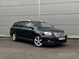 Black Toyota Avensis 2008 in Riga, with an engine capacity of 2.20 L and mileage of 0 thousand km for 2990 €, photo 3 on AUTOMOTO.COM.LV