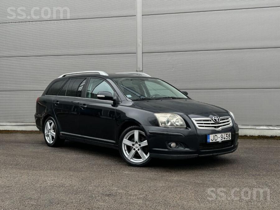 Black Toyota Avensis 2008 in Riga, with an engine capacity of 2.20 L and mileage of 0 thousand km for 2990 €, photo 3 on AUTOMOTO.COM.LV