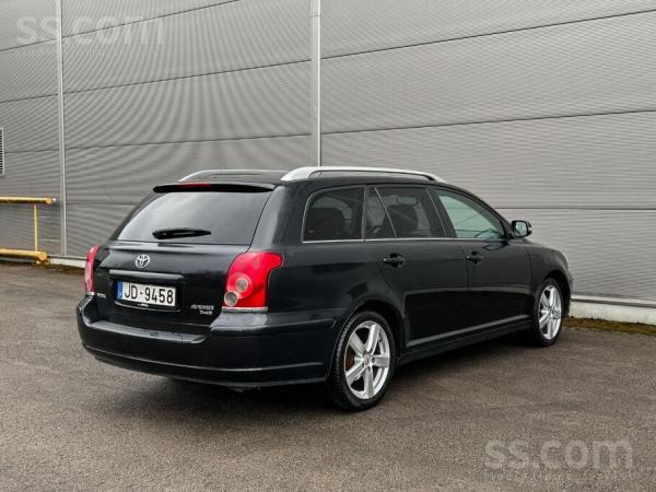 Black Toyota Avensis 2008 in Riga, with an engine capacity of 2.20 L and mileage of 0 thousand km for 2990 €, photo 7 on AUTOMOTO.COM.LV