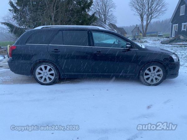 Black Toyota Avensis 2008 in Tallinn, with an engine capacity of 2.00 L and mileage of 325 thousand km for 1700 €, photo 4 on AUTOMOTO.COM.LV