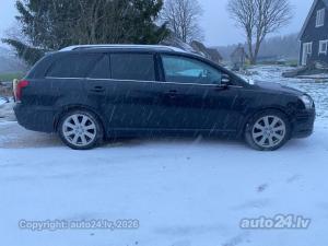 Melns Toyota Avensis 2008 Tallina, ar dzinēja tilpumu 2.00 L un nobraukumu 325 tūkst. km par 1700 €, foto 4 vietnē AUTOMOTO.COM.LV