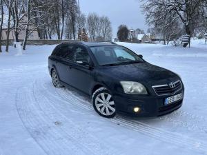 Black Toyota Avensis 2008 in Vilnius, with an engine capacity of 2.00 L and mileage of 400 thousand km for 1900 €, photo 2 on AUTOMOTO.COM.LV
