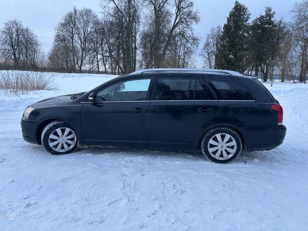 Black Toyota Avensis 2008 in Vilnius, with an engine capacity of 2.00 L and mileage of 400 thousand km for 1900 €, photo 6 on AUTOMOTO.COM.LV