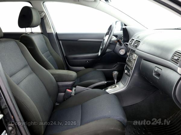 Черный Тойота Авенсис 2008 в Таллин, объемом двигателя 1.80 л и пробегом 379 тыс. км за 2199 €, фото 6 на AUTOMOTO.COM.LV