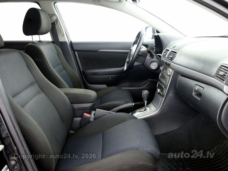 Черный Тойота Авенсис 2008 в Таллин, объемом двигателя 1.80 л и пробегом 379 тыс. км за 2199 €, фото 7 на AUTOMOTO.COM.LV
