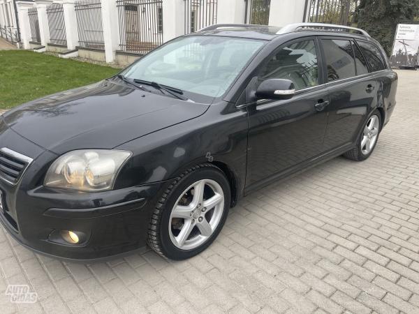 Black Toyota Avensis 2008 in Vilnius, with an engine capacity of 2.00 L and mileage of 300 thousand km for 1950 €, photo 7 on AUTOMOTO.COM.LV