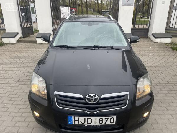 Black Toyota Avensis 2008 in Vilnius, with an engine capacity of 2.00 L and mileage of 300 thousand km for 1950 €, photo 8 on AUTOMOTO.COM.LV