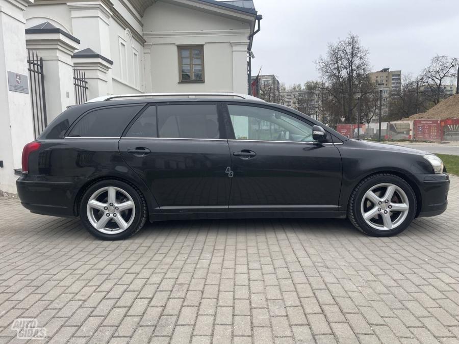 Черный Тойота Авенсис 2008 в Вильнюс, объемом двигателя 2.00 л и пробегом 300 тыс. км за 1950 €, фото 13 на AUTOMOTO.COM.LV