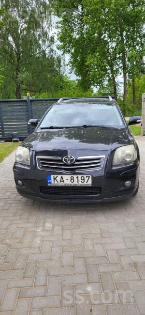 Black Toyota Avensis 2008 in Riga, with an engine capacity of 2.20 L and mileage of 329 thousand km for 2150 €, photo  on AUTOMOTO.COM.LV