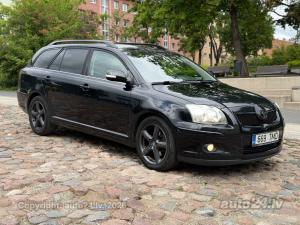 Melns Toyota Avensis 2008 Tartu, ar dzinēja tilpumu 2.20 L un nobraukumu 289 tūkst. km par 3999 €, foto  vietnē AUTOMOTO.COM.LV