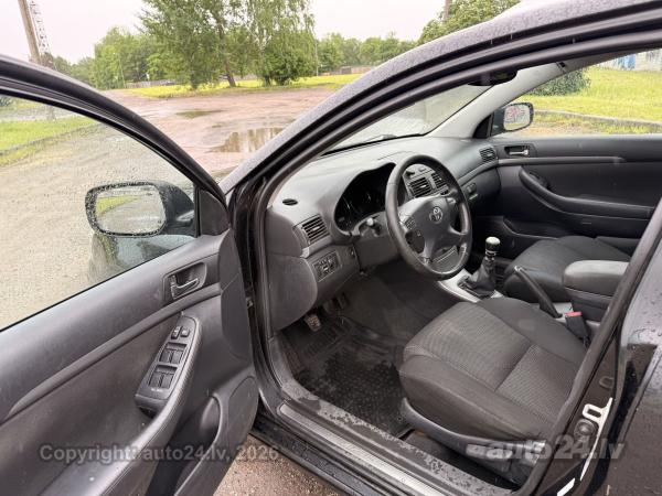 Черный Тойота Авенсис 2008 в Таллин, объемом двигателя 2.00 л и пробегом 329 тыс. км за 1300 €, фото 8 на AUTOMOTO.COM.LV