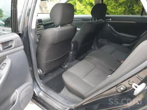 Black Toyota Avensis 2008 in Riga, with an engine capacity of 2.00 L and mileage of 330 thousand km for 1400 €, photo 9 on AUTOMOTO.COM.LV