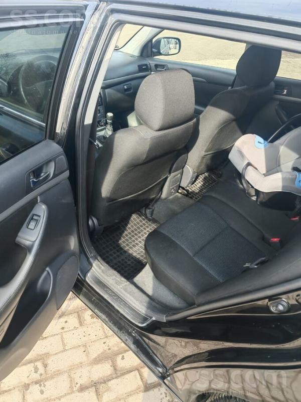Melns Toyota Avensis 2008 Saldus, ar dzinēja tilpumu 2.00 L un nobraukumu 285 tūkst. km par 2760 €, foto 7 vietnē AUTOMOTO.COM.LV