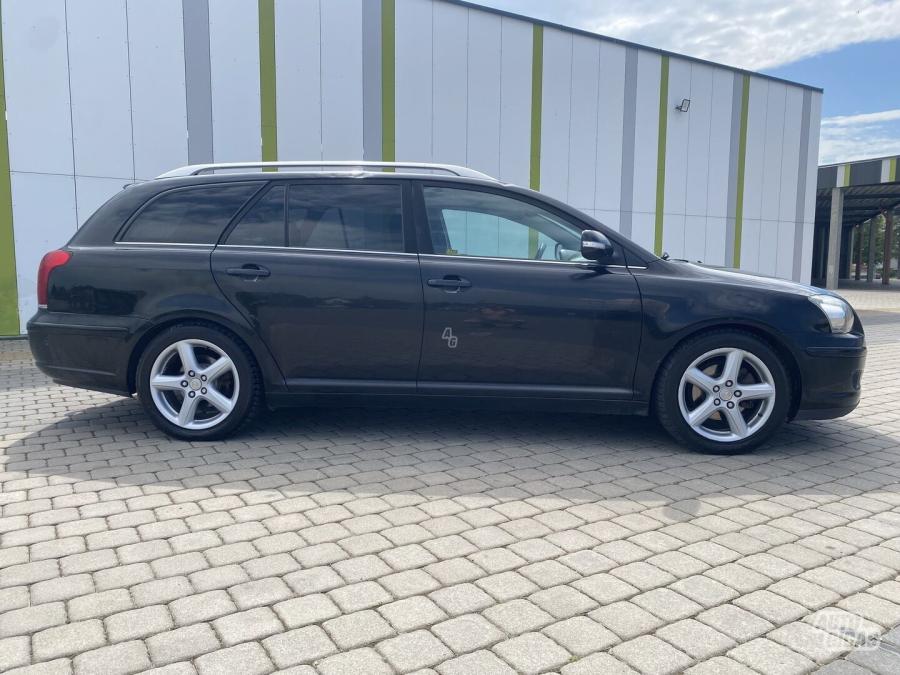 Melns Toyota Avensis 2008 Raseiniai, ar dzinēja tilpumu 2.00 L un nobraukumu 300 tūkst. km par 1850 €, foto 12 vietnē AUTOMOTO.COM.LV