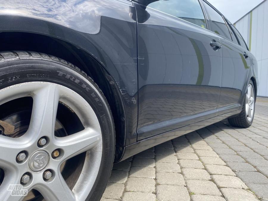 Melns Toyota Avensis 2008 Raseiniai, ar dzinēja tilpumu 2.00 L un nobraukumu 300 tūkst. km par 1850 €, foto 21 vietnē AUTOMOTO.COM.LV