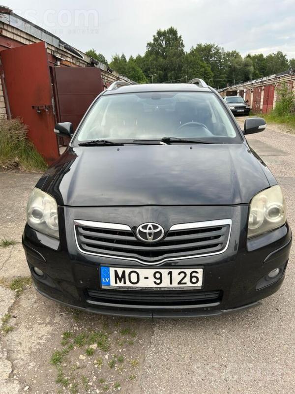 Black Toyota Avensis 2008 in Riga, with an engine capacity of 2.00 L and mileage of 352 thousand km for 1100 €, photo 9 on AUTOMOTO.COM.LV