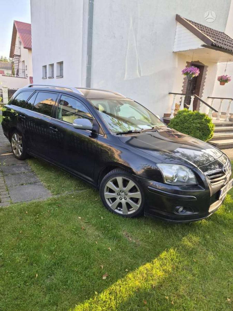 Черный Тойота Авенсис 2008 в Тракай, объемом двигателя 2.00 л и пробегом 244 тыс. км за 2700 €, фото 4 на AUTOMOTO.COM.LV