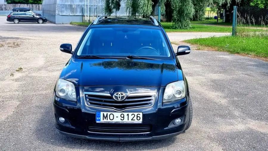 Melns Toyota Avensis 2008 Cēsis, ar dzinēja tilpumu 2.00 L un nobraukumu 352 tūkst. km par 1850 €, foto 3 vietnē AUTOMOTO.COM.LV