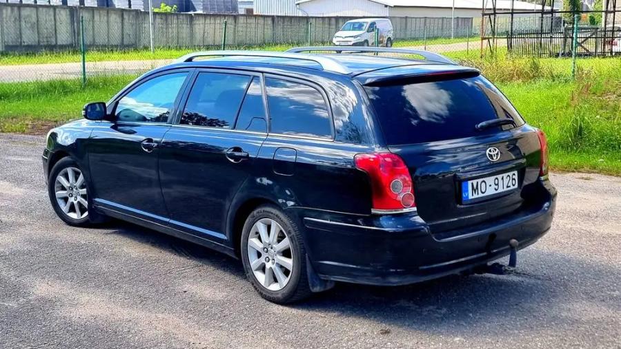 Melns Toyota Avensis 2008 Cēsis, ar dzinēja tilpumu 2.00 L un nobraukumu 352 tūkst. km par 1850 €, foto 6 vietnē AUTOMOTO.COM.LV