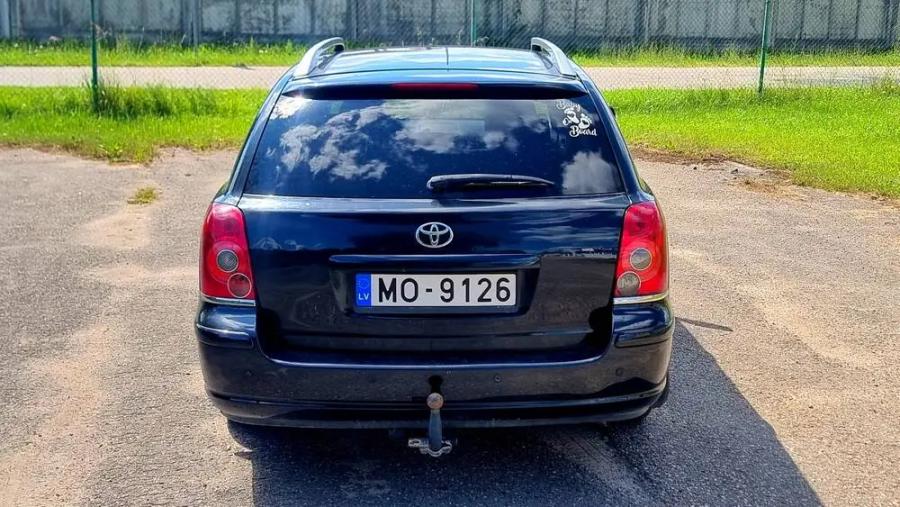 Melns Toyota Avensis 2008 Cēsis, ar dzinēja tilpumu 2.00 L un nobraukumu 352 tūkst. km par 1850 €, foto 7 vietnē AUTOMOTO.COM.LV