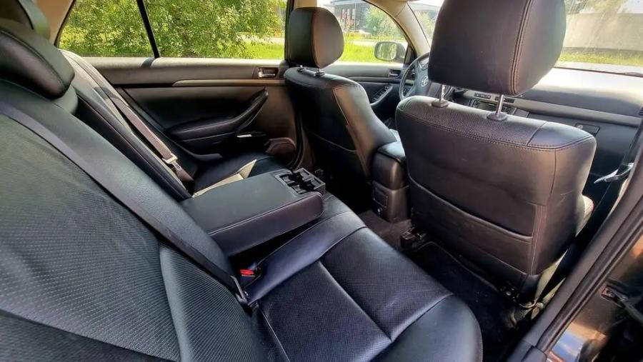 Melns Toyota Avensis 2008 Cēsis, ar dzinēja tilpumu 2.00 L un nobraukumu 352 tūkst. km par 1850 €, foto 12 vietnē AUTOMOTO.COM.LV