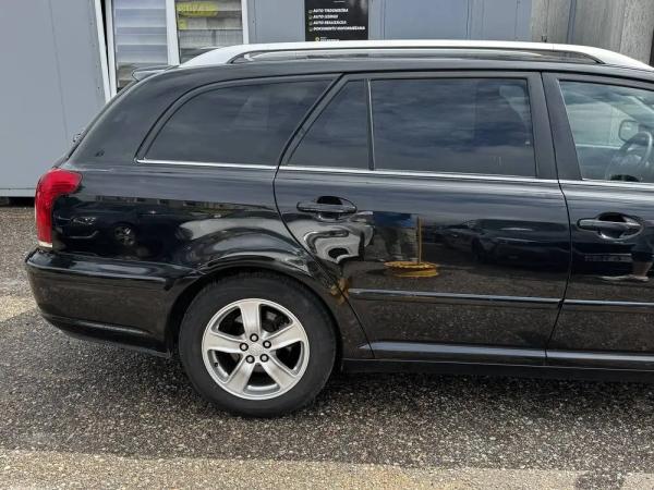 Черный Тойота Авенсис 2008 в Даугавпилс, объемом двигателя 2.00 л и пробегом 297 тыс. км за 2600 €, фото 8 на AUTOMOTO.COM.LV