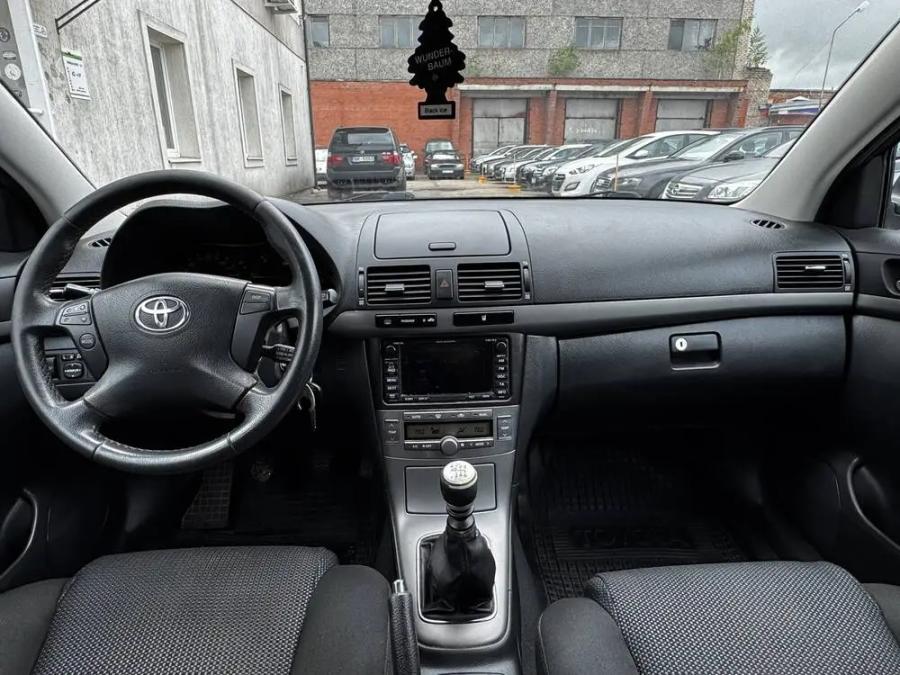 Black Toyota Avensis 2008 in Daugavpils, with an engine capacity of 2.00 L and mileage of 297 thousand km for 2600 €, photo 13 on AUTOMOTO.COM.LV