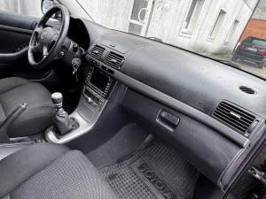 Black Toyota Avensis 2008 in Daugavpils, with an engine capacity of 2.00 L and mileage of 297 thousand km for 2600 €, photo 14 on AUTOMOTO.COM.LV
