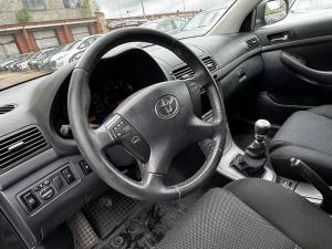 Black Toyota Avensis 2008 in Daugavpils, with an engine capacity of 2.00 L and mileage of 297 thousand km for 2600 €, photo 15 on AUTOMOTO.COM.LV