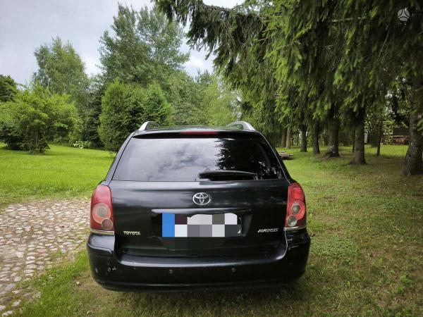 Melns Toyota Avensis 2008 Viļņa, ar dzinēja tilpumu 1.79 L un nobraukumu 317 tūkst. km par 2400 €, foto 2 vietnē AUTOMOTO.COM.LV