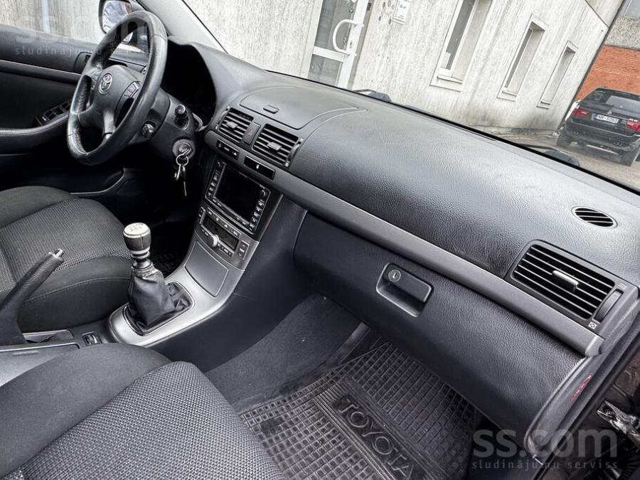 Черный Тойота Авенсис 2008 в Даугавпилс, объемом двигателя 2.00 л и пробегом 0 тыс. км за 2600 €, фото 14 на AUTOMOTO.COM.LV
