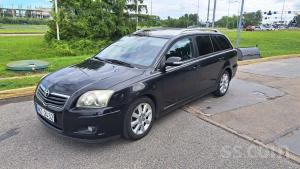 Melns Toyota Avensis 2008 Rīga, ar dzinēja tilpumu 2.00 L un nobraukumu 320 tūkst. km par 1250 €, foto  vietnē AUTOMOTO.COM.LV