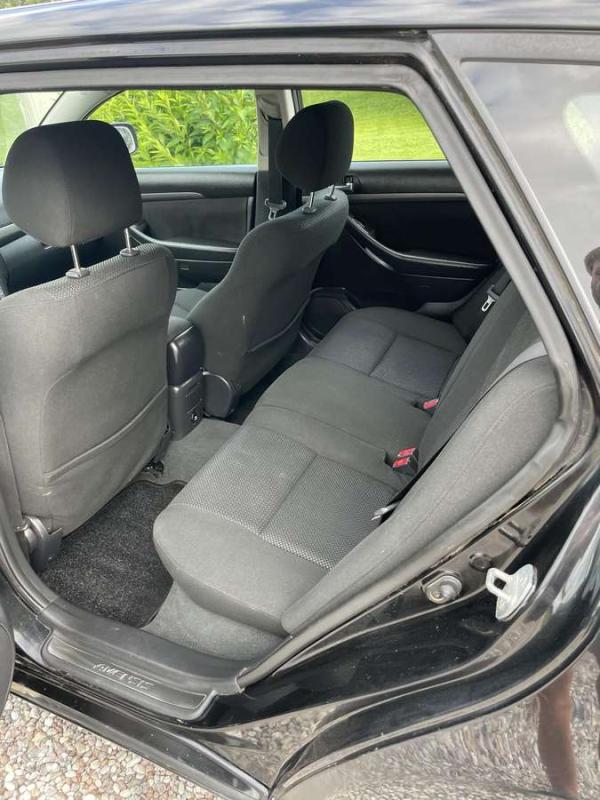 Melns Toyota Avensis 2008 Tauragė, ar dzinēja tilpumu 2.00 L un nobraukumu 444 tūkst. km par 1777 €, foto 8 vietnē AUTOMOTO.COM.LV